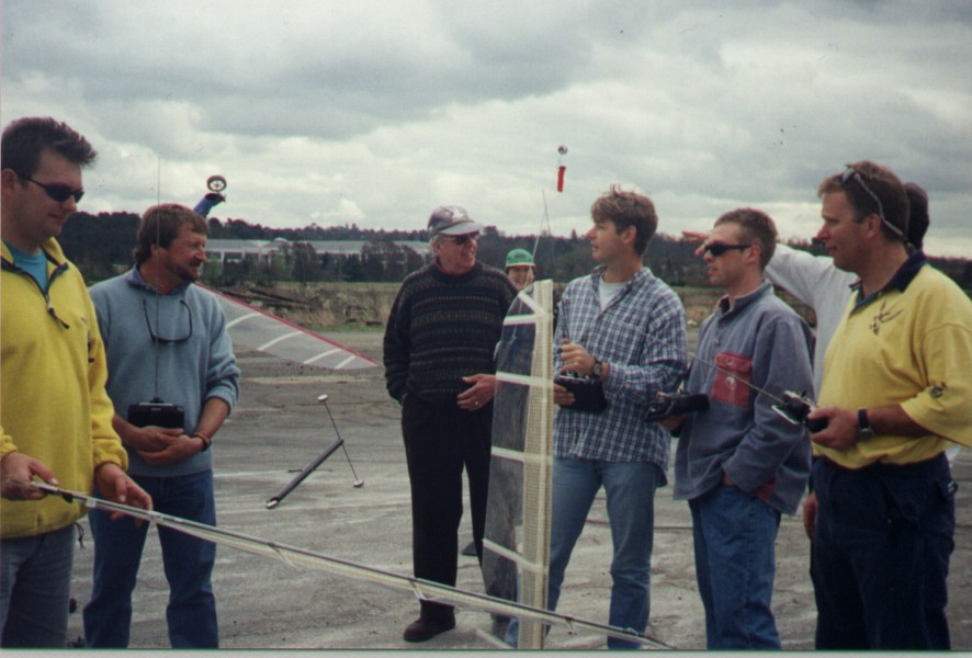 Briefing at the Brooklands '99 Spring Cup