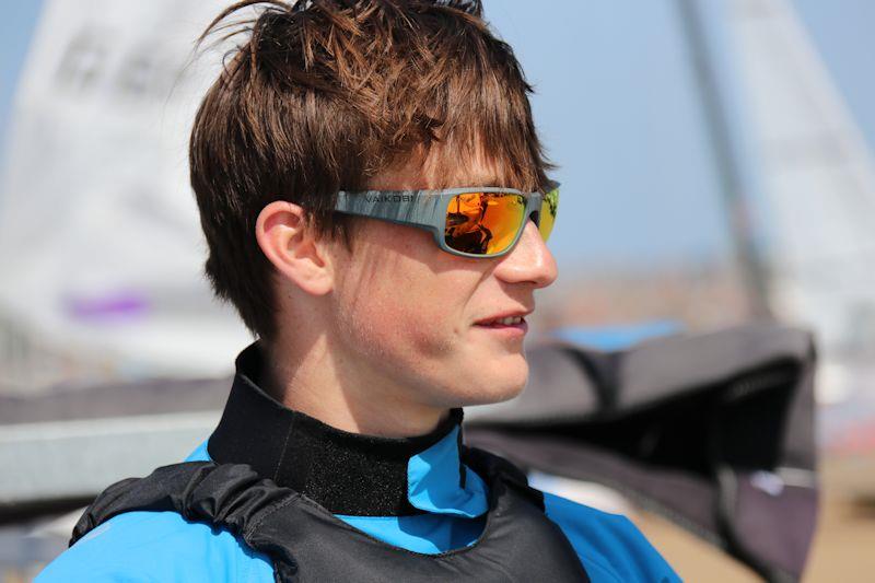 Vaikobi sponsor UK 420 class - sailors try out the new sunglasses