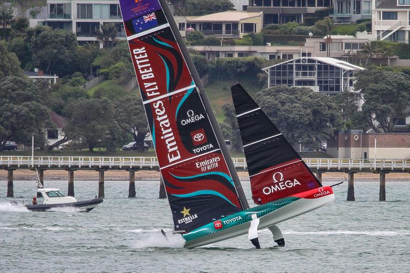 Emirates Team New Zealand foil-stands at the end of Friday's session ...