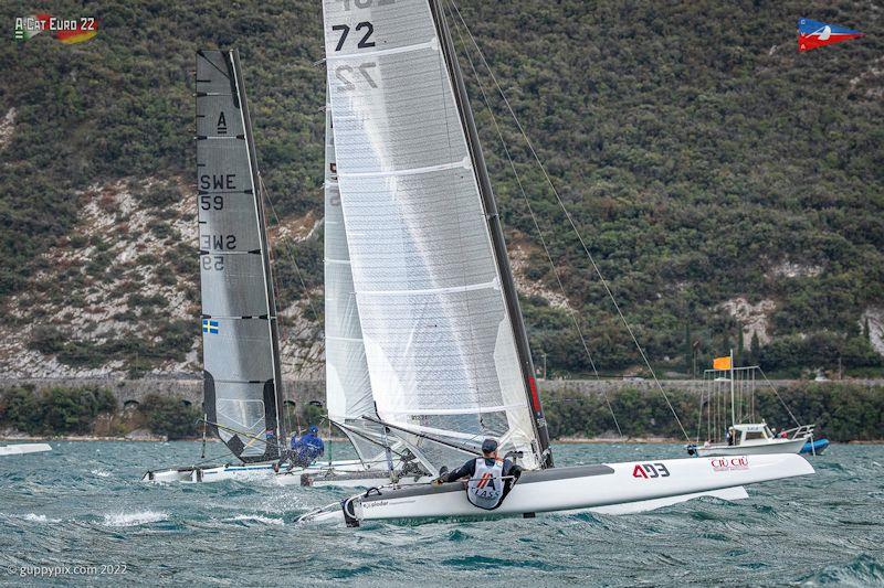 The Classics get away in their first race (wind 19kts, the upper limit ...