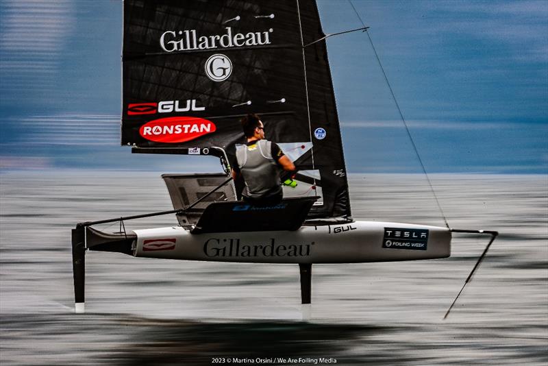 French Enzo Balanger, winner of the Moth class