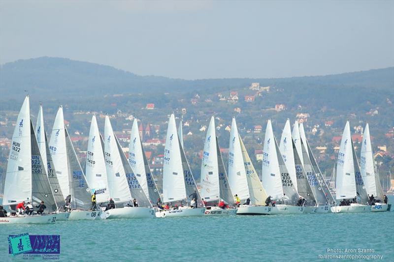 J/24 European at Lake Balaton day 3