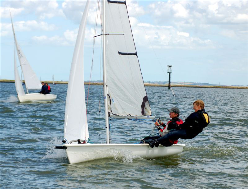 The Medway Dinghy Regatta treated the 3000s to ideal winds