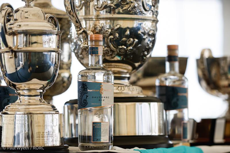 RORC Cowes Clubhouse - RORC Salcombe Gin Castle Rock Race