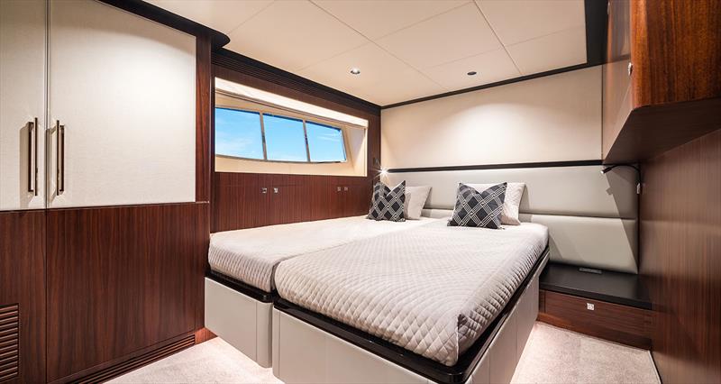 Horizon RP125 custom - Port Guest Stateroom
