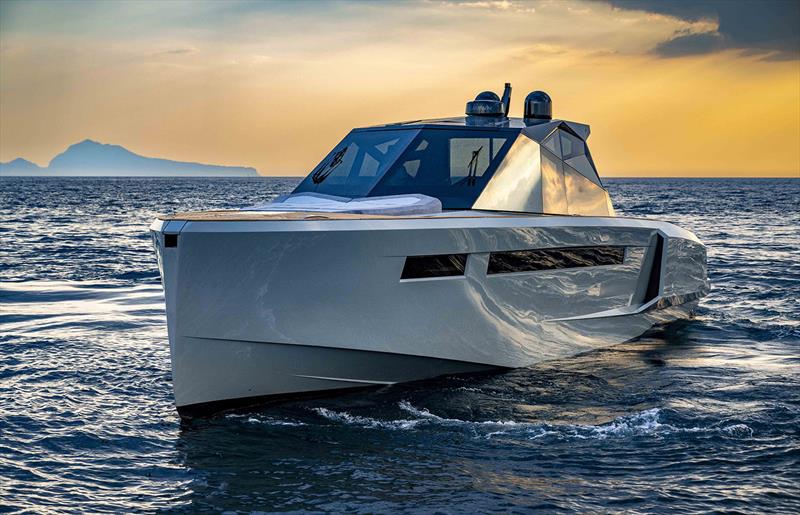 New images of Evo R+