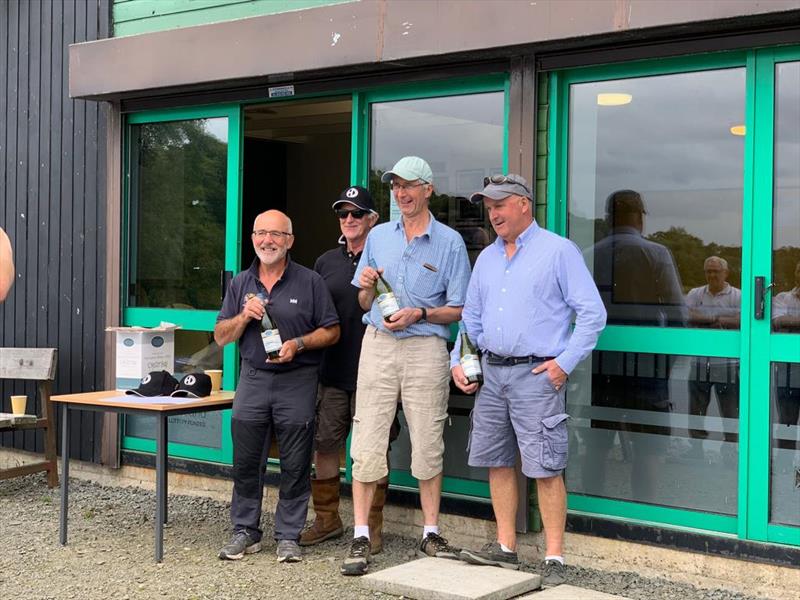 Scottish Solo Travellers at Bardowie