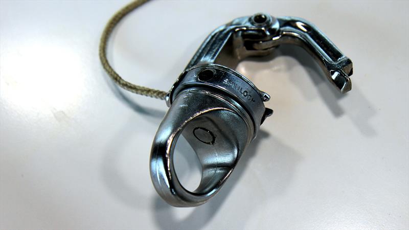 The original Spinlock snap-shackle